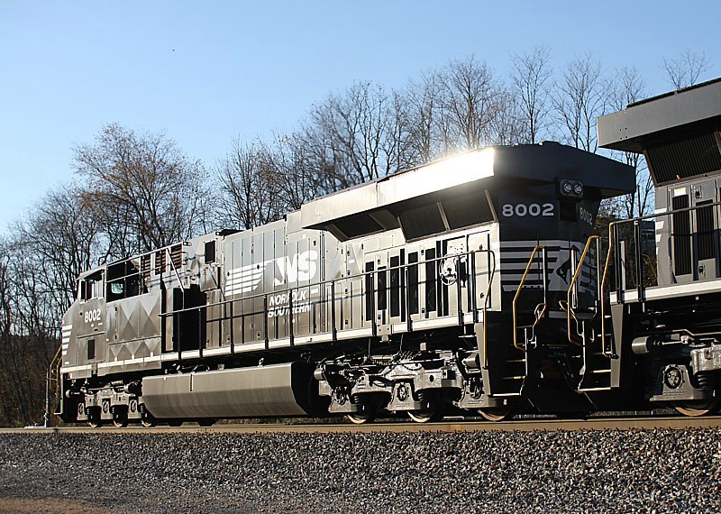 NS 8002